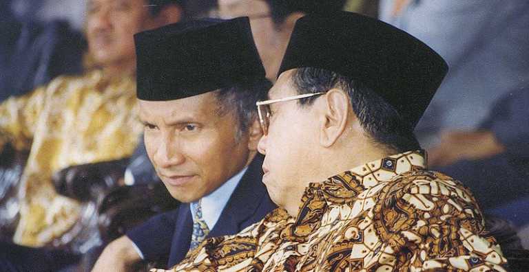 Biografi Amien Rais - 'King Maker' Era Reformasi