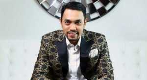 Biografi Ahmad Sahroni, Dari Tukang Cuci Menjadi Crazy Rich Tanjung Priok